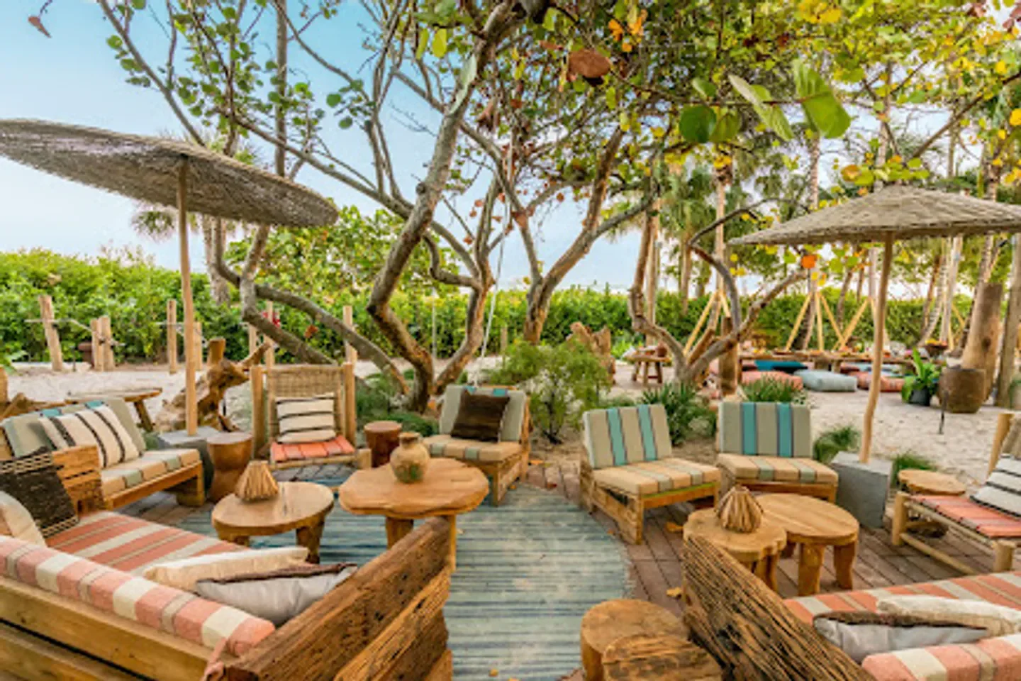 1 Beach Club Miami Reservations | Alotea Concierge