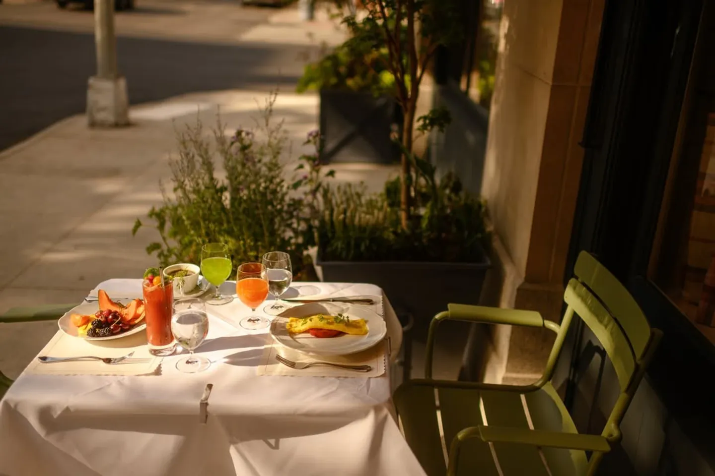 Corner Bar New York City Restaurant: Info, Menu & Reservations