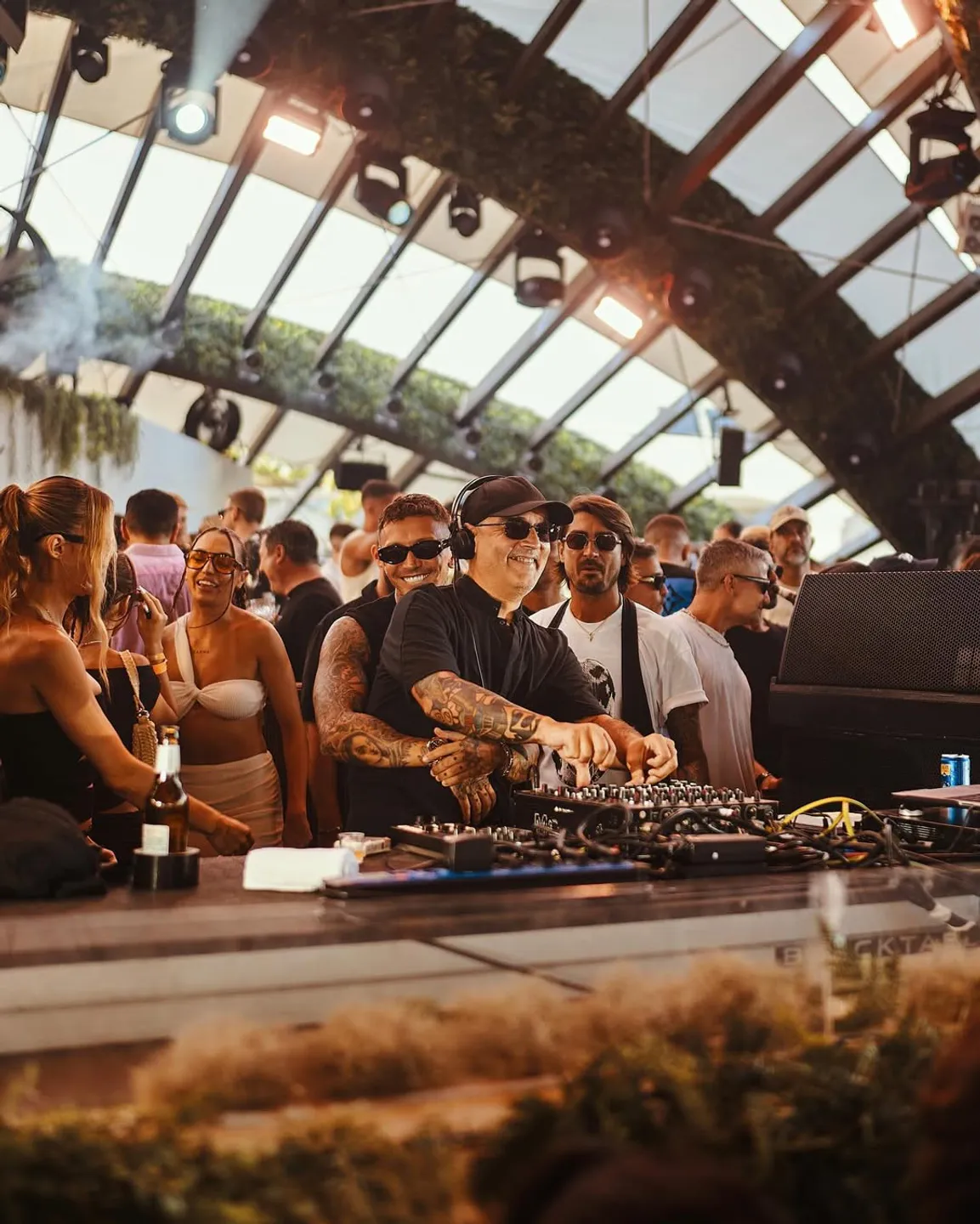 O Beach Ibiza Beach Club: Sunbeds, Info & Reservations