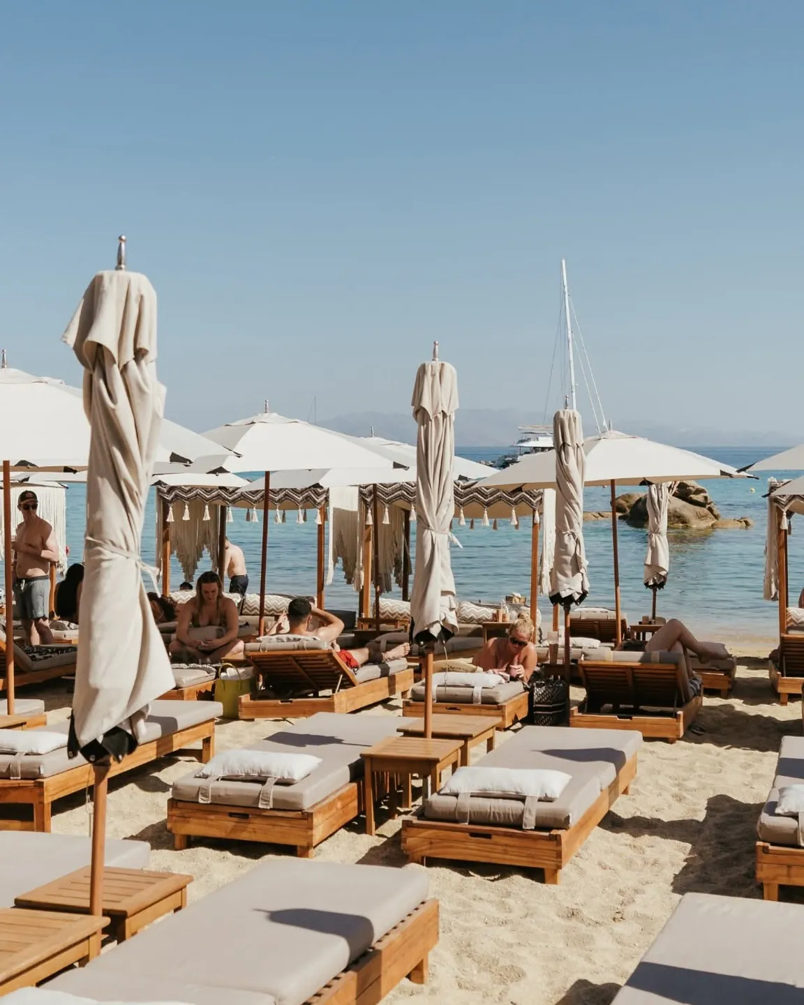 Kalua Beach Bar Mykonos Beach Club: Sunbeds, Info & Reservations