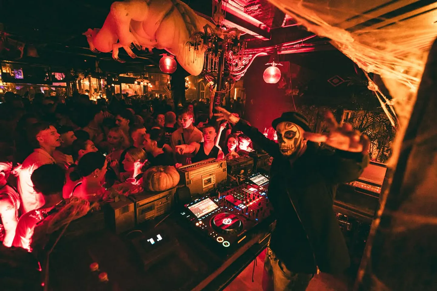 Vault Bali Nightclub: Info, Events & Reservations