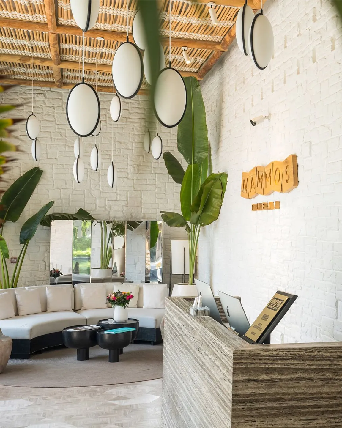 Nammos Dubai Restaurant: Info, Menu & Reservations