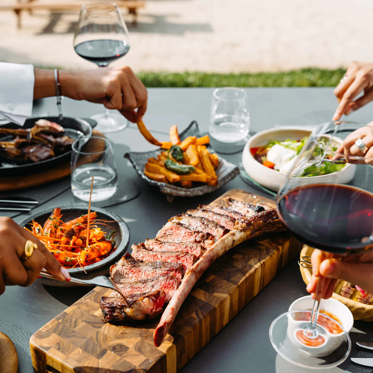 The Beach Bar & Grill Dubai Restaurant: Info, Menu & Reservations