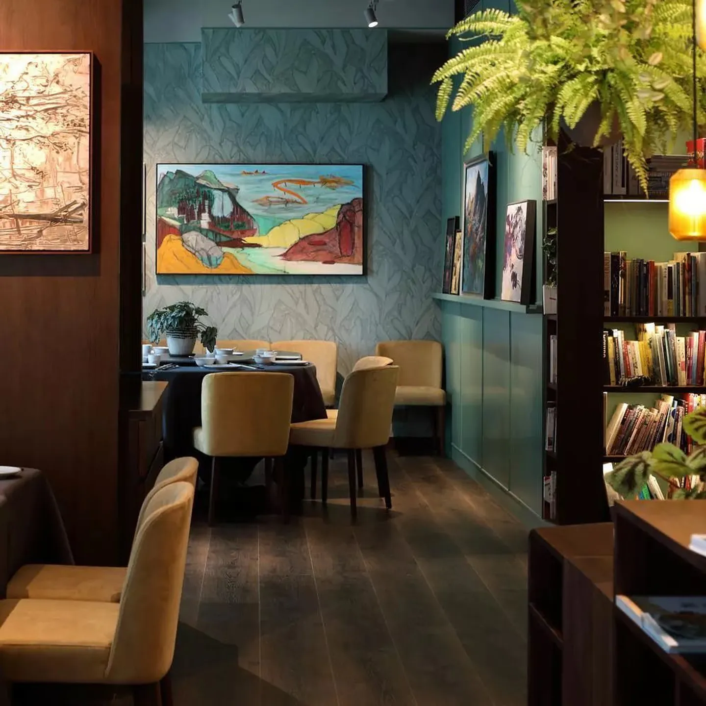 Popinjays Hong Kong Restaurant: Info, Menu & Reservations