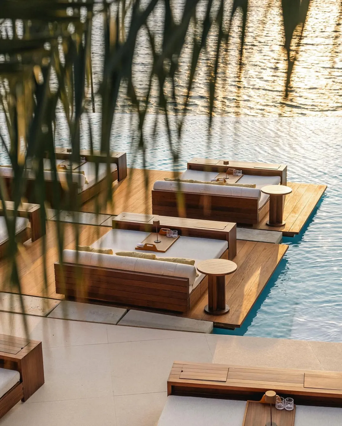 San Beach Dubai Beach Club: Sunbeds, Info & Reservations