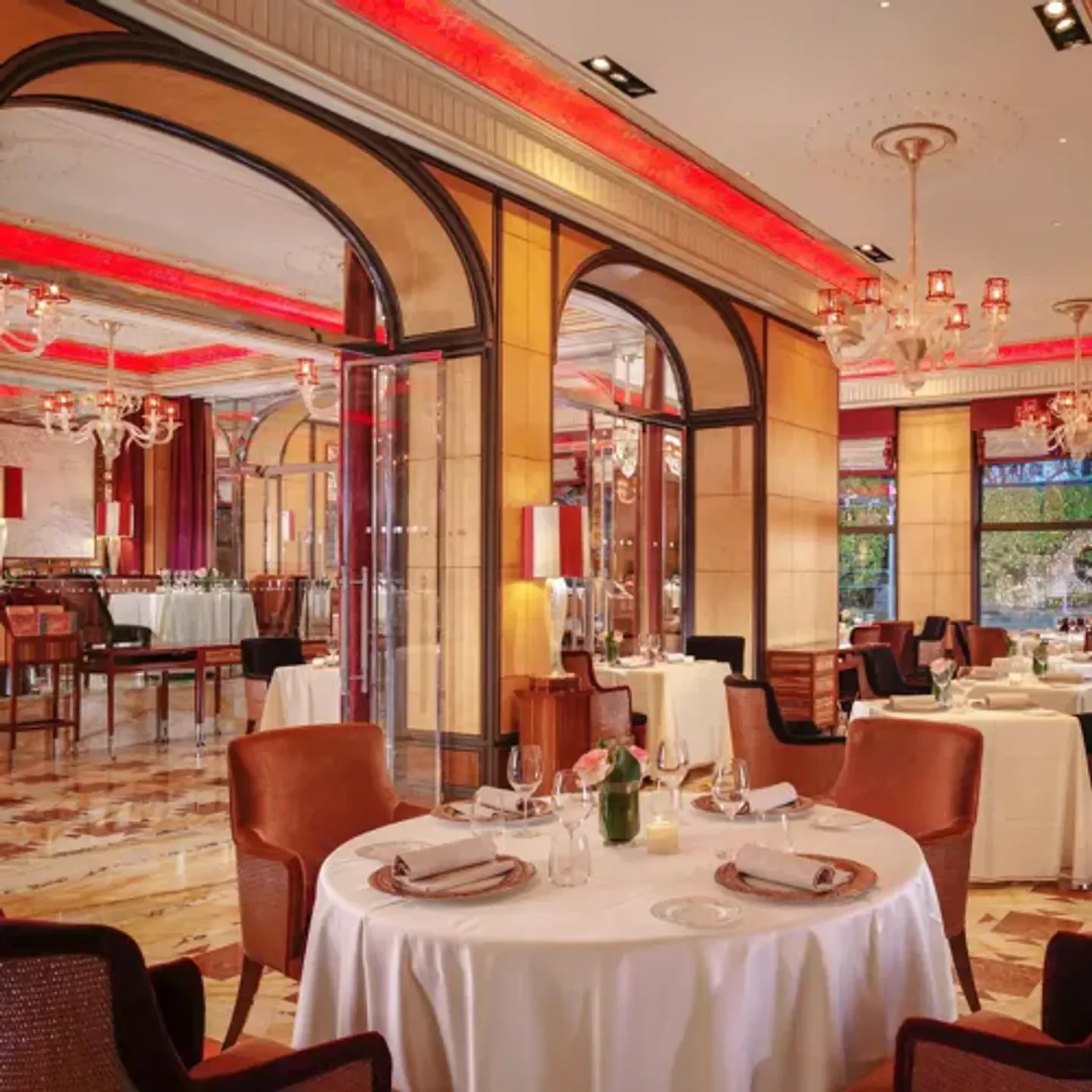 Moebius Milano Milan Reservations | Alotea Concierge