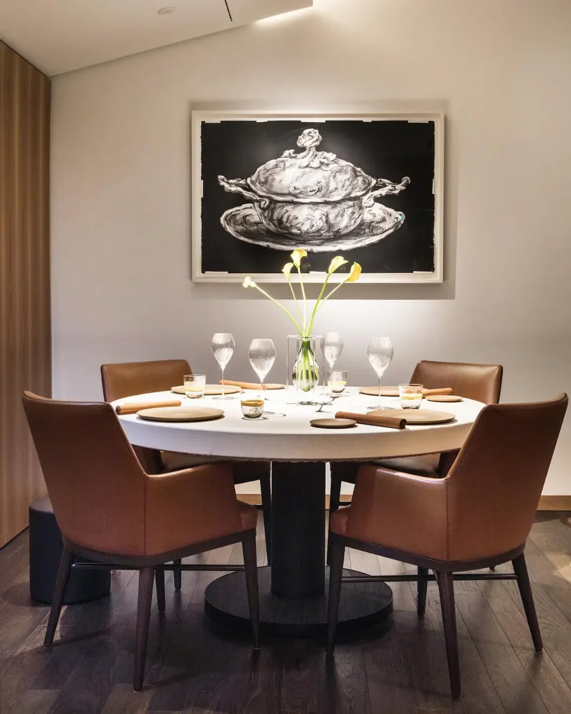 Moebius Milano Milan Reservations | Alotea Concierge