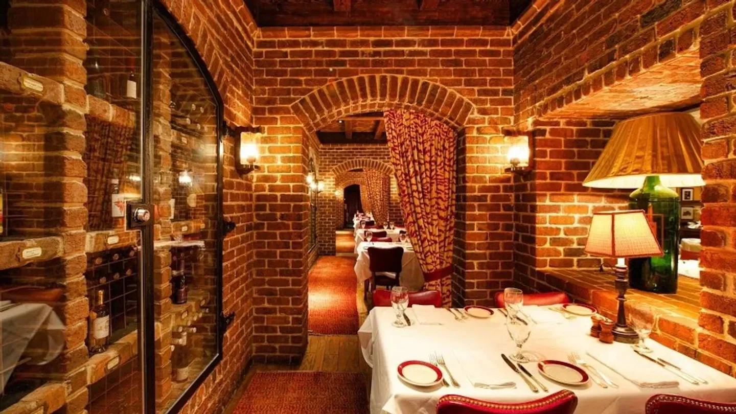 THE CHASTAIN Atlanta Reservations | Alotea Concierge
