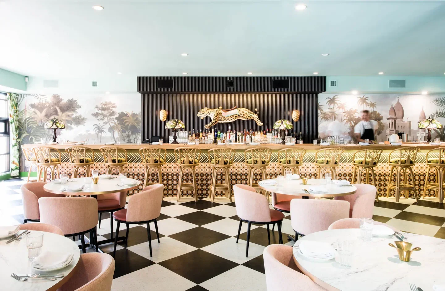 Major Tom Calgary Reservations | Alotea Concierge