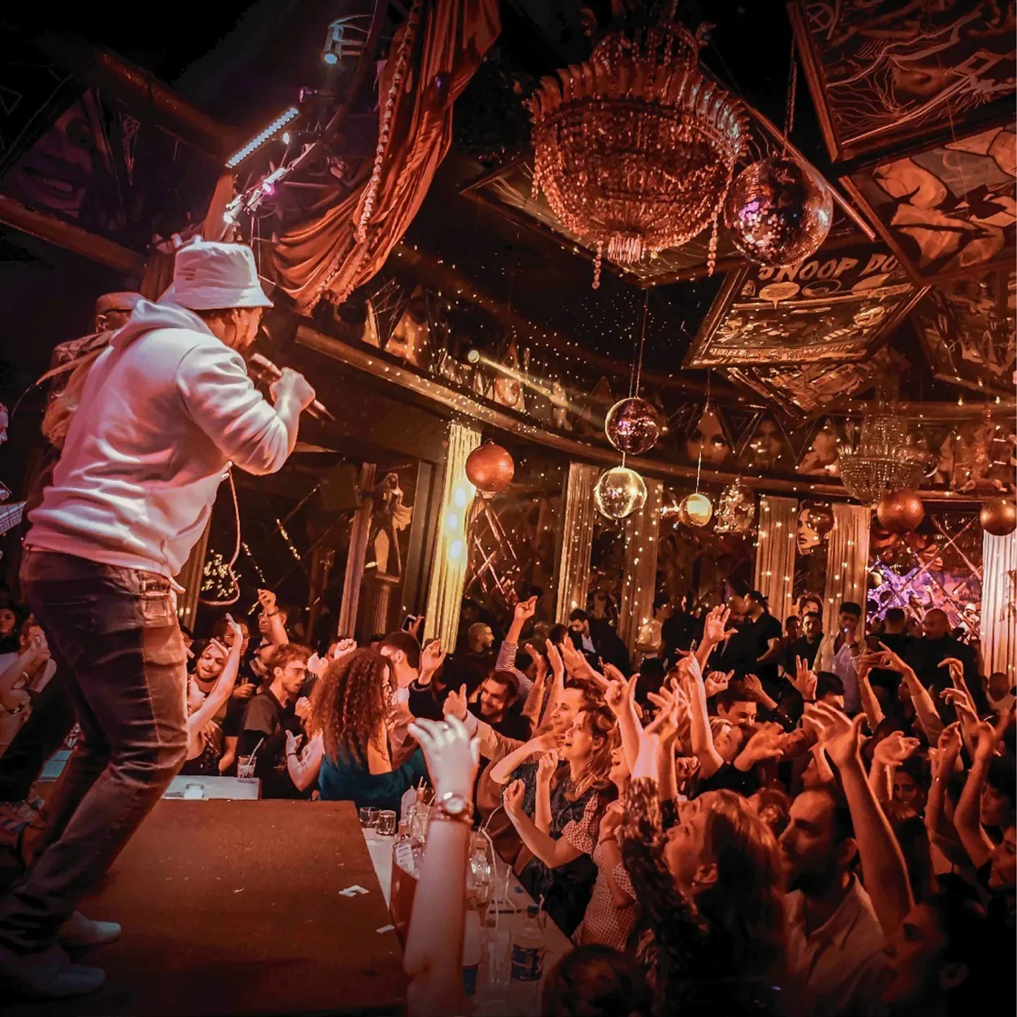555 Famous Club Marrakech Reservations | Alotea Concierge