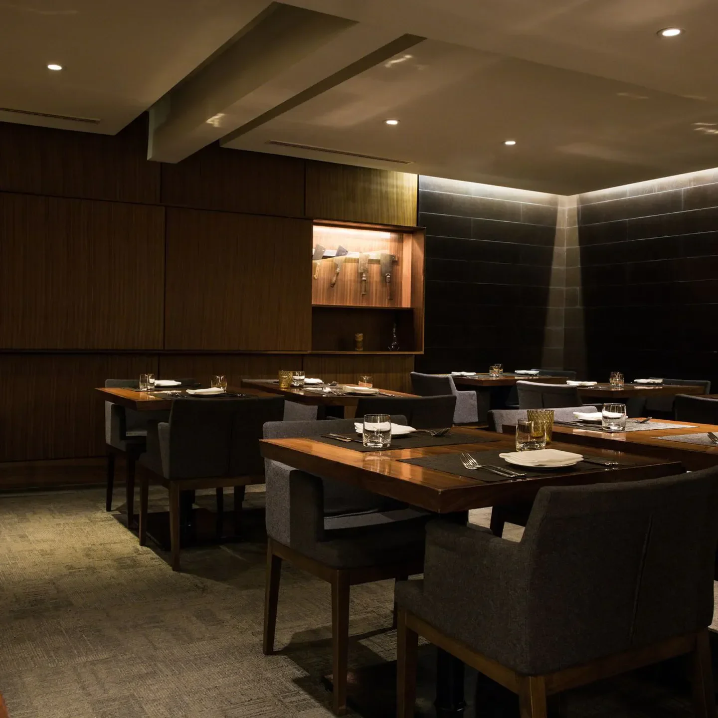 REIGN Restaurant Toronto Reservations | Alotea Concierge
