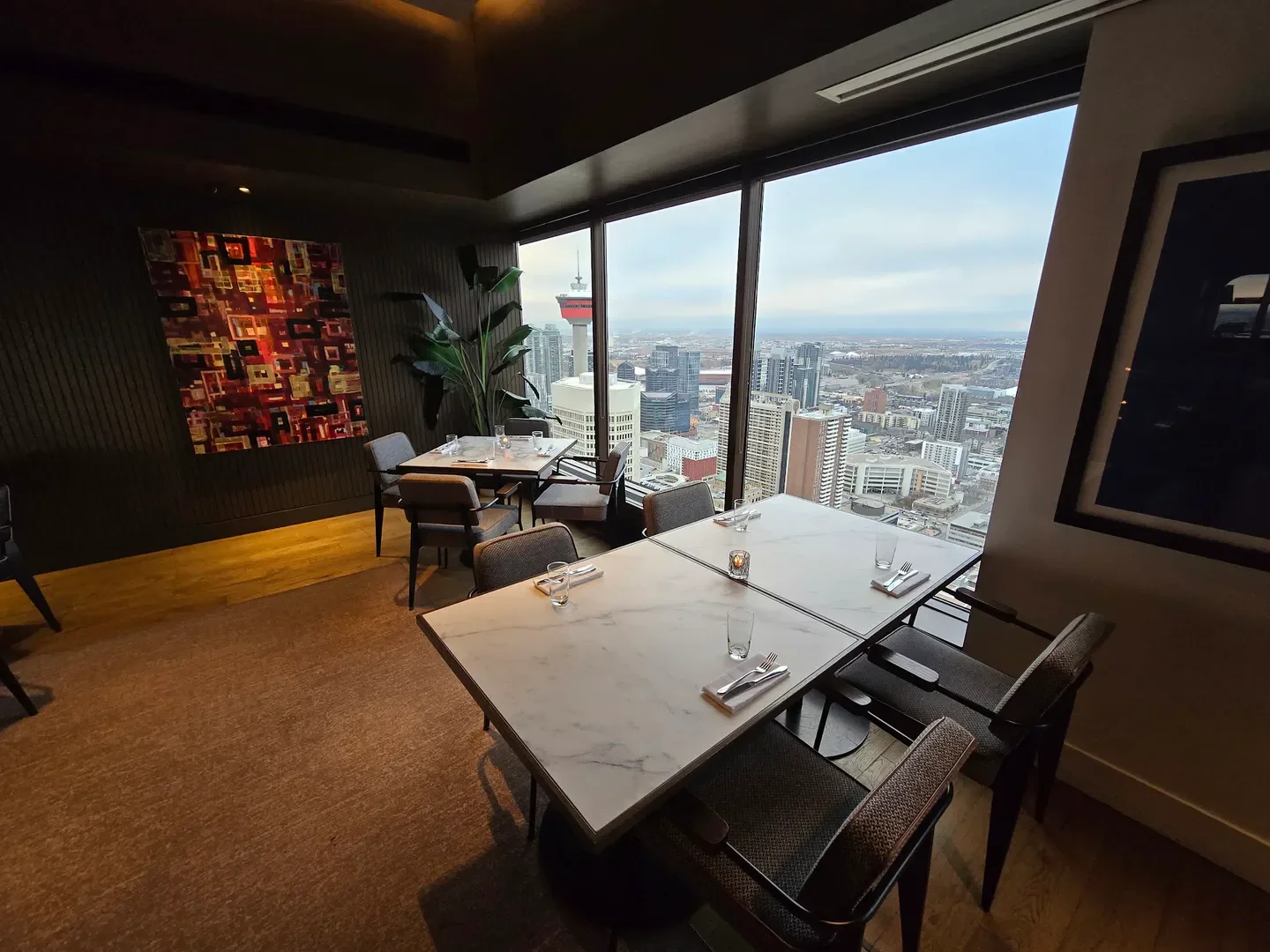 Ten Foot Henry Calgary Reservations | Alotea Concierge