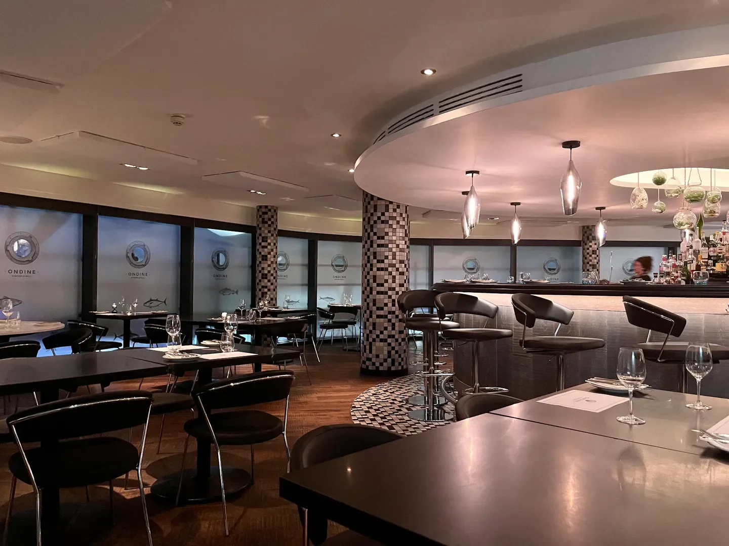 Heron Edinburgh Reservations | Alotea Concierge