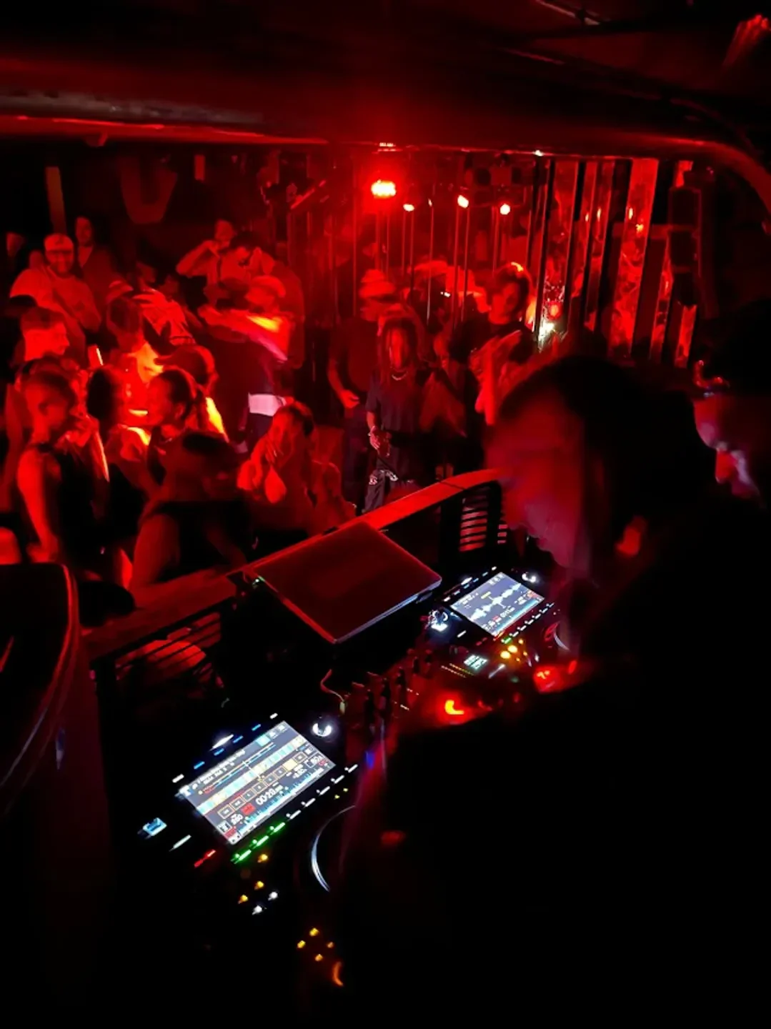 Best Nightclubs in Paris | Alotea Concierge
