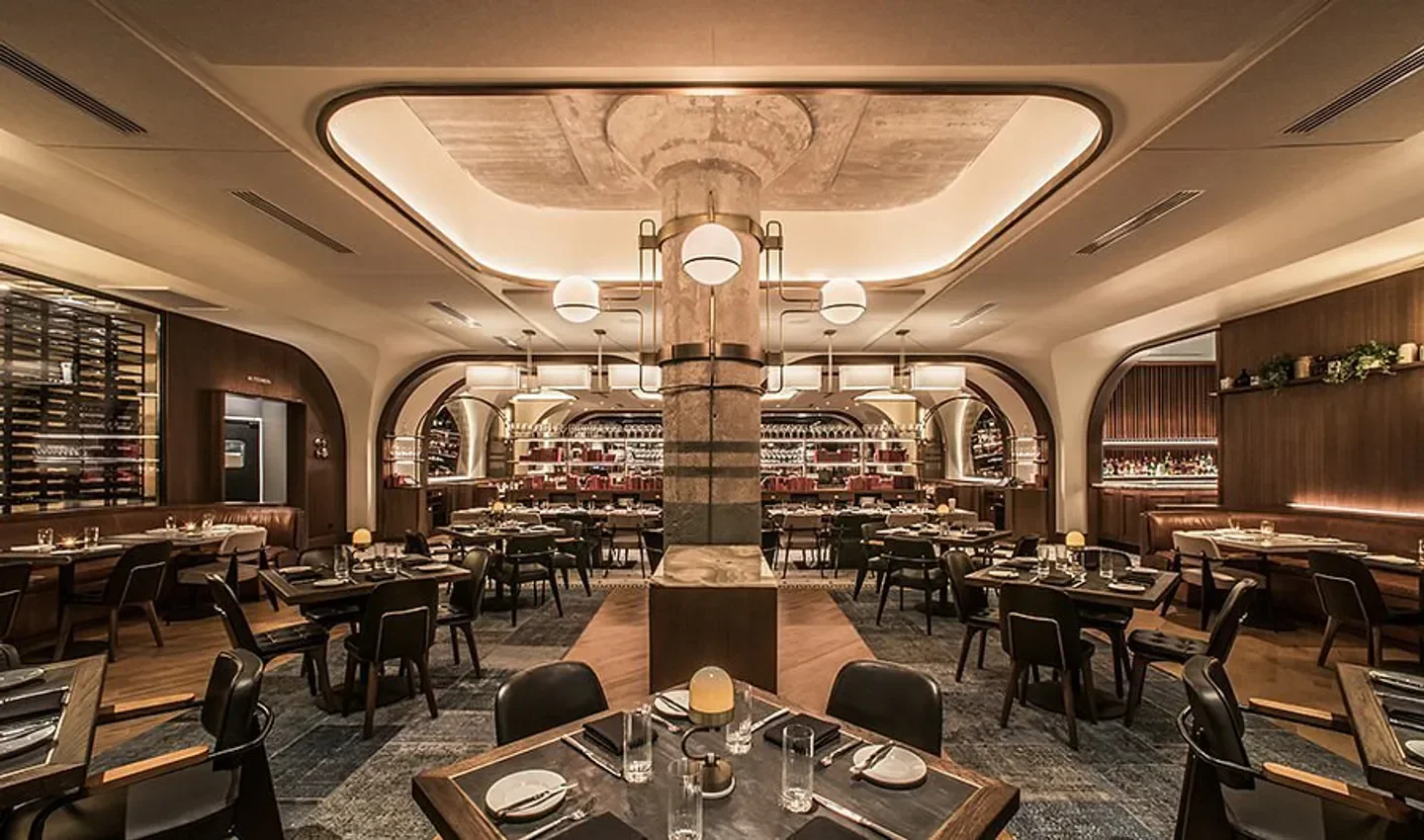 The Loyalist Chicago Reservations | Alotea Concierge