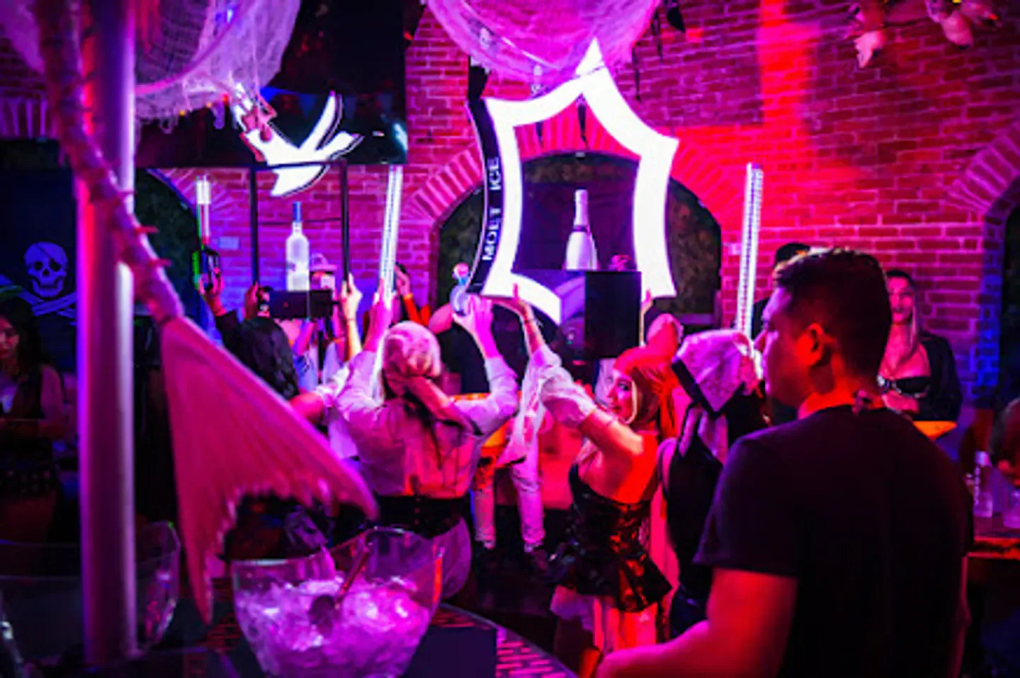 Top 10 Nightclubs in Miami | Alotea Concierge