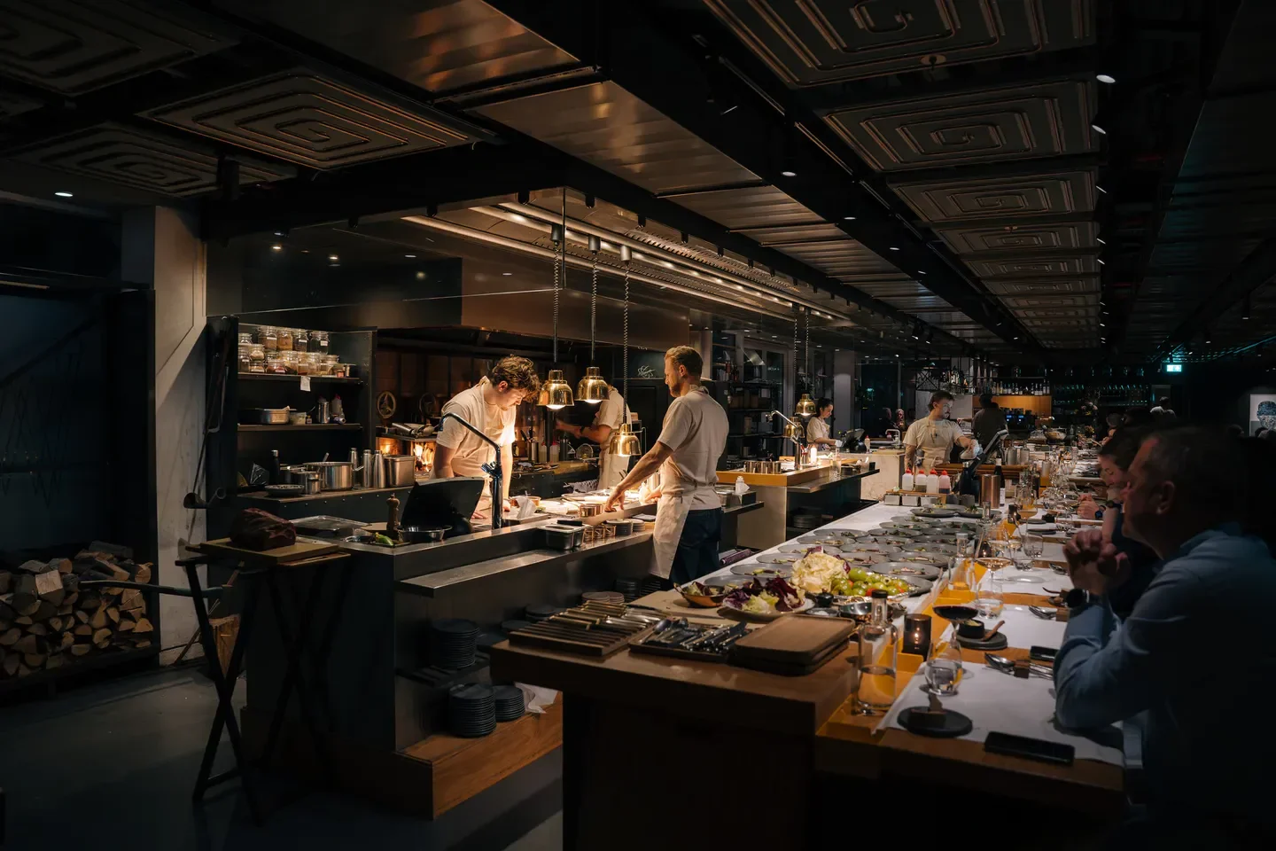 RON Gastrobar Amsterdam Reservations | Alotea Concierge